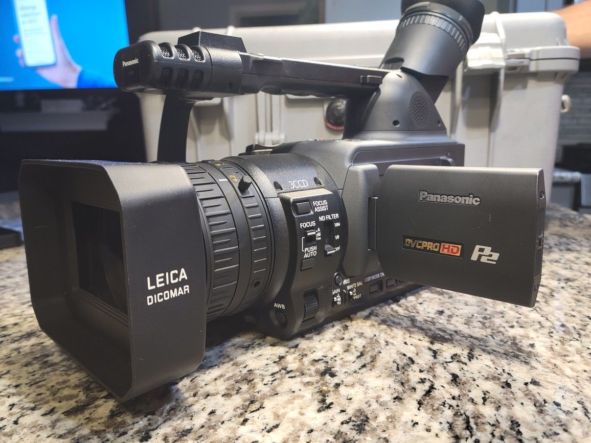 Panasonic Dvcpro HD P2 Video Camera for Sale in Houston, TX - OfferUp