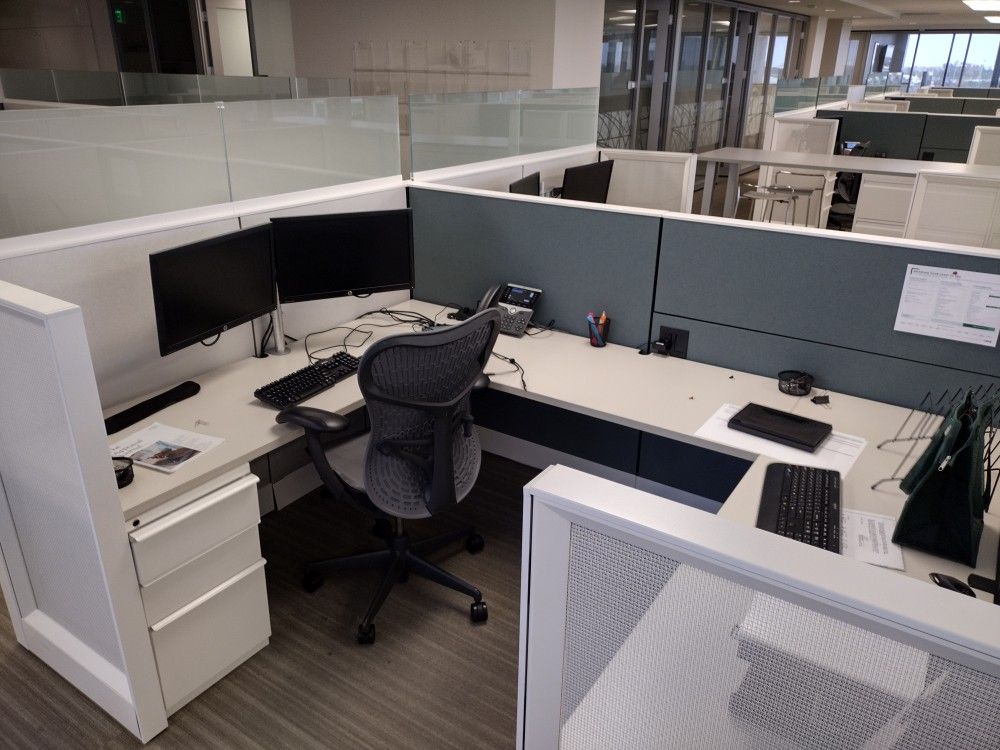 Office Cubicles Like New, U Shape with Electric For Sale for Sale in ...