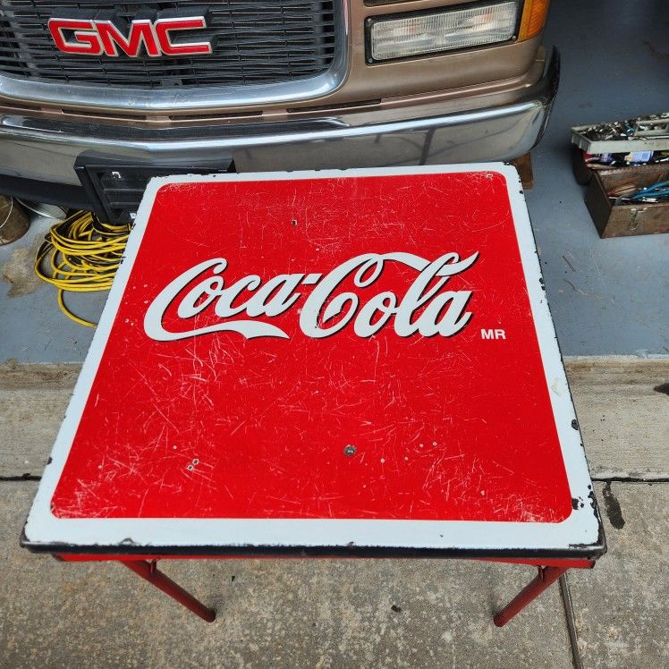 Coca Cola Table $10 for Sale in Pearland, TX - OfferUp