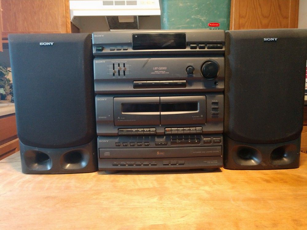 Vintage Sony Stereo sound System model LBT_G2000 for Sale in Redmond ...