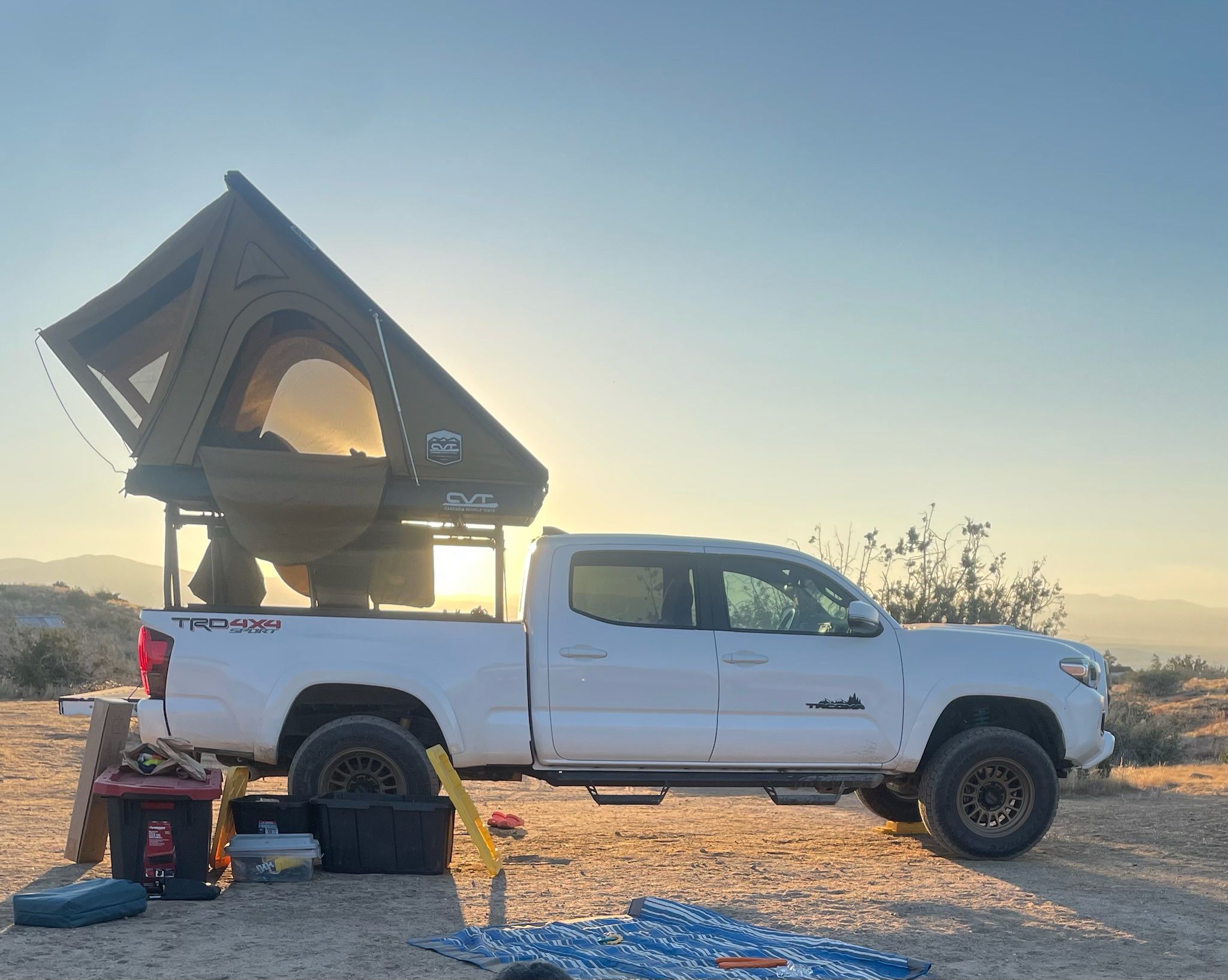 CVT Mt. Hood RTT (Roof Top Tent) for Sale in Anaheim, CA - OfferUp