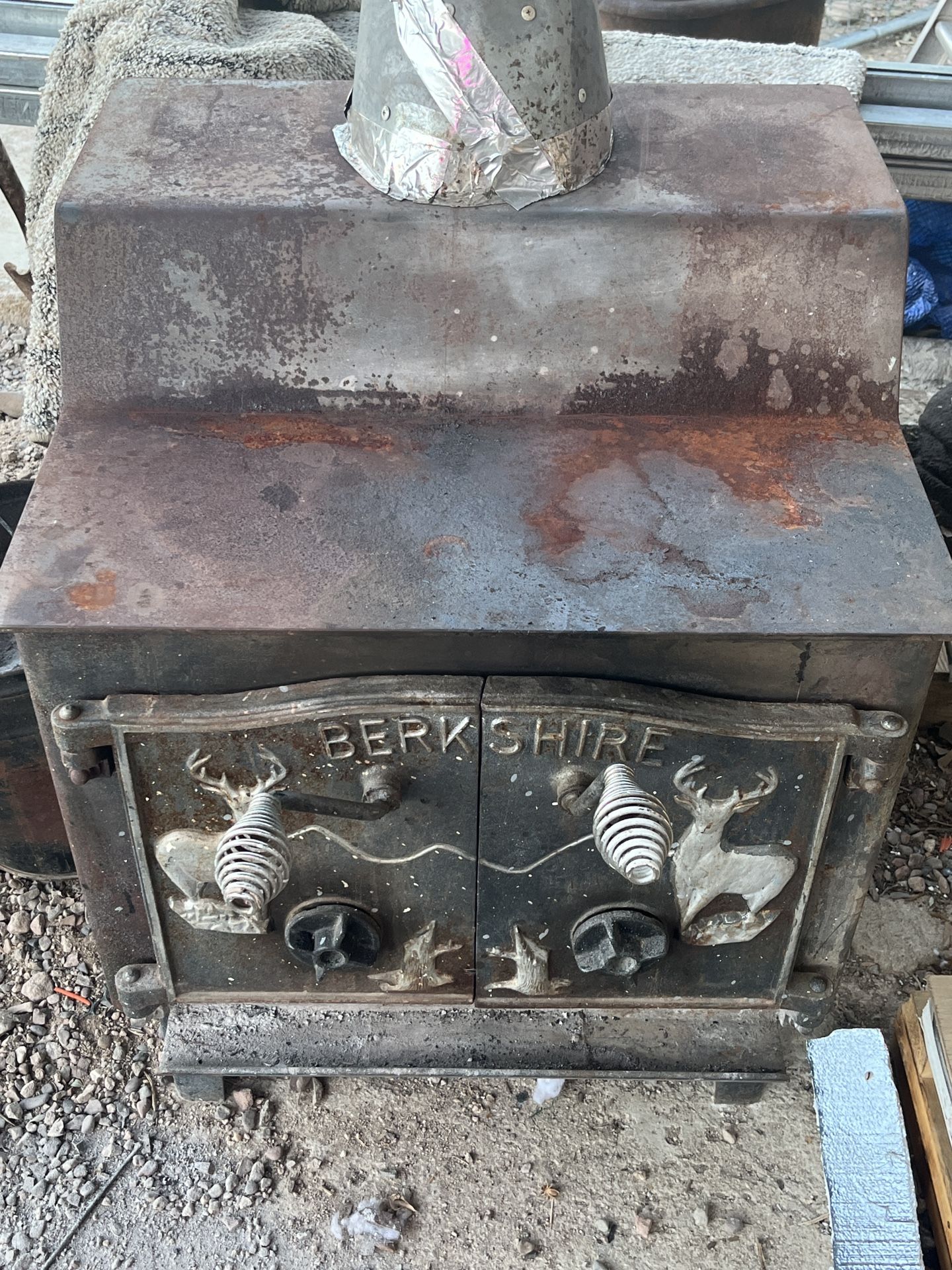 Wood Stove for Sale in Miami, AZ - OfferUp