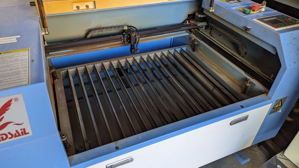 20x28 Laser Engraver 60W Redsail x700 with Accessories for Sale in ...