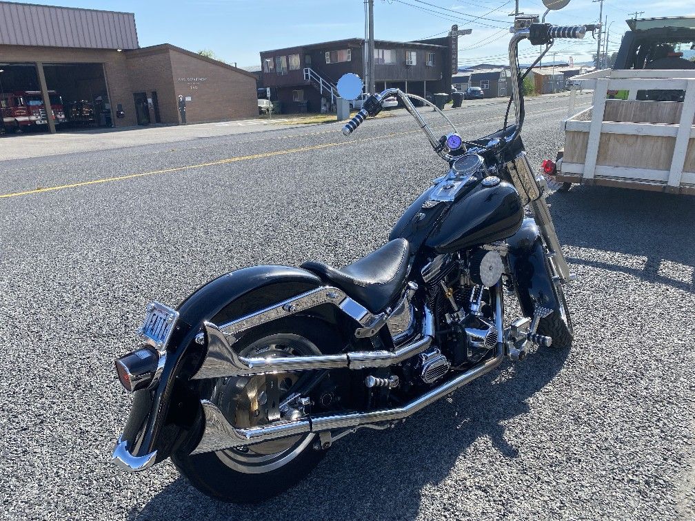 94 FAT BOY LOOK AT THIS BEAUTY! !! for Sale in Kelso, WA - OfferUp