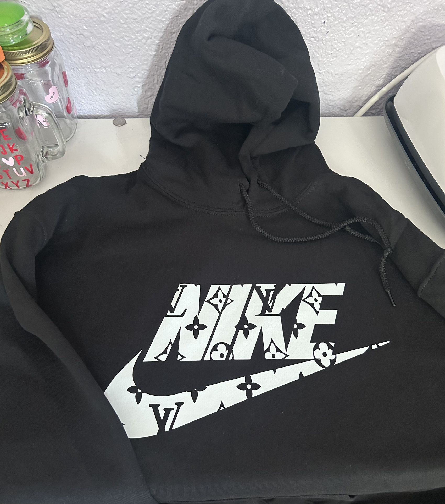 Nike Logo Hoodie for Sale in San Antonio, TX - OfferUp