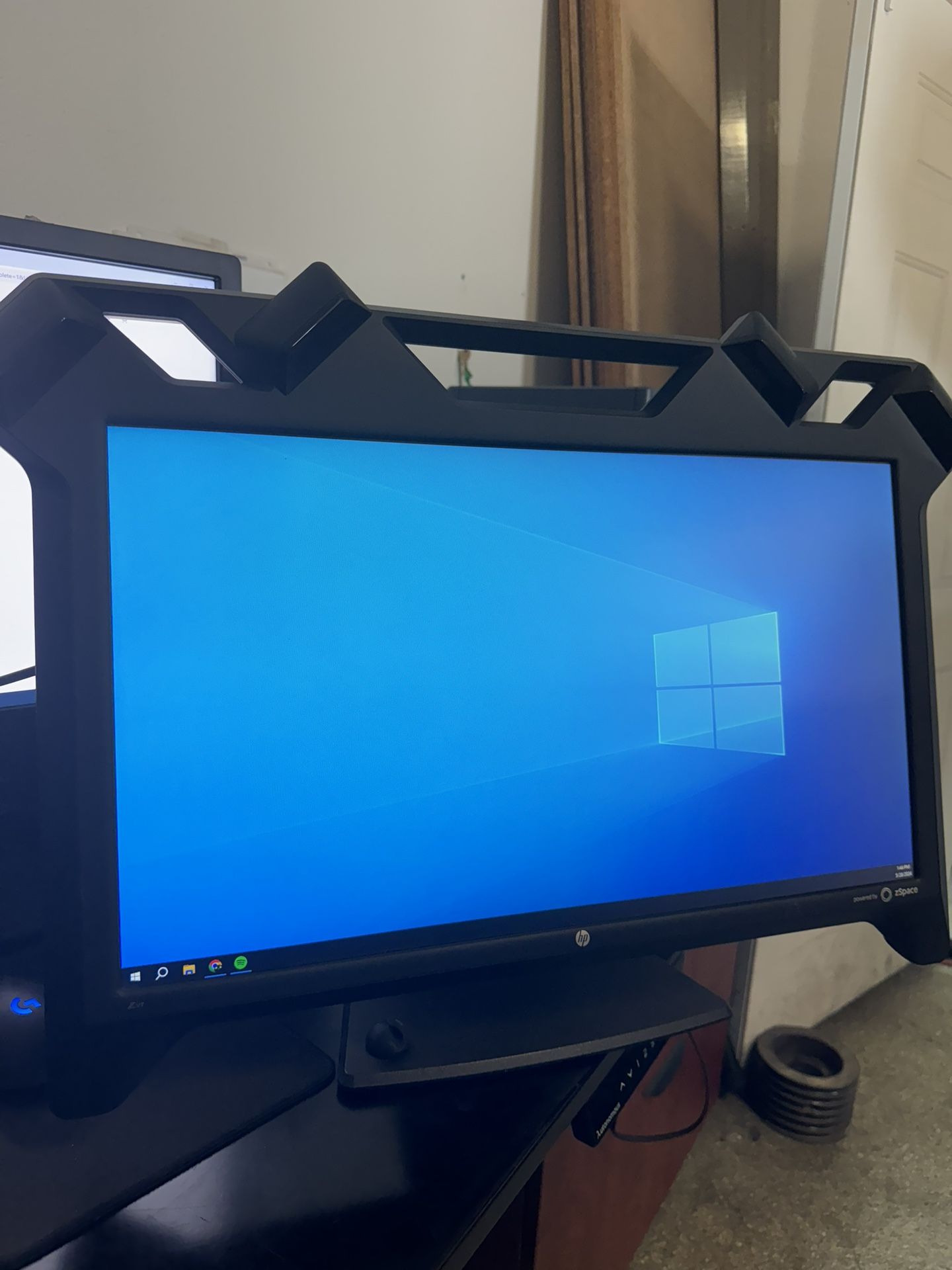 HP Zvr 23 Inch Virtual Reality Monitor for Sale in Anaheim, CA - OfferUp