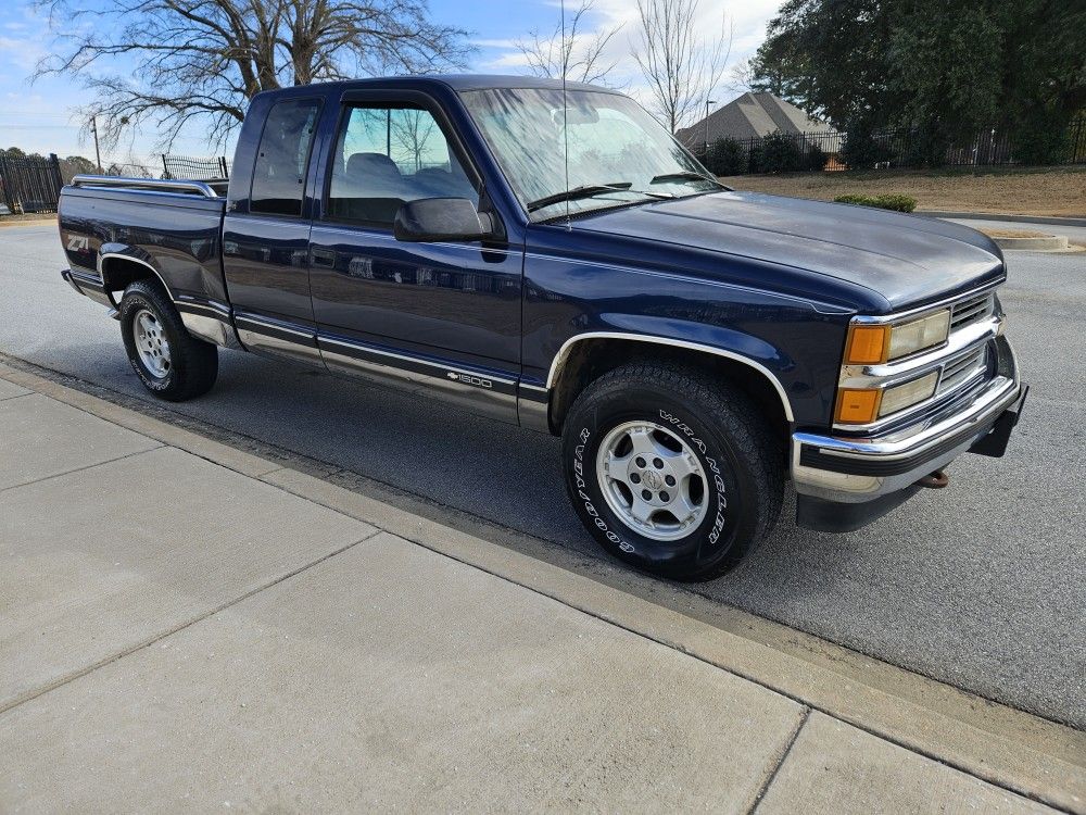 1995 Chevrolet Silverado 1500 for Sale in Spartanburg, SC - OfferUp