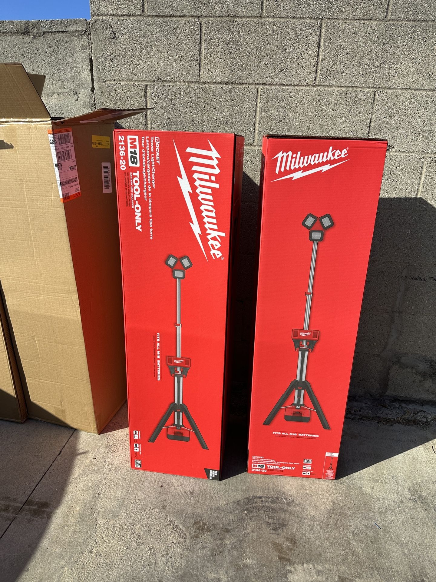 Milwaukee 2136-20 Light 6,000 Lumens Brand New for Sale in Los Angeles ...