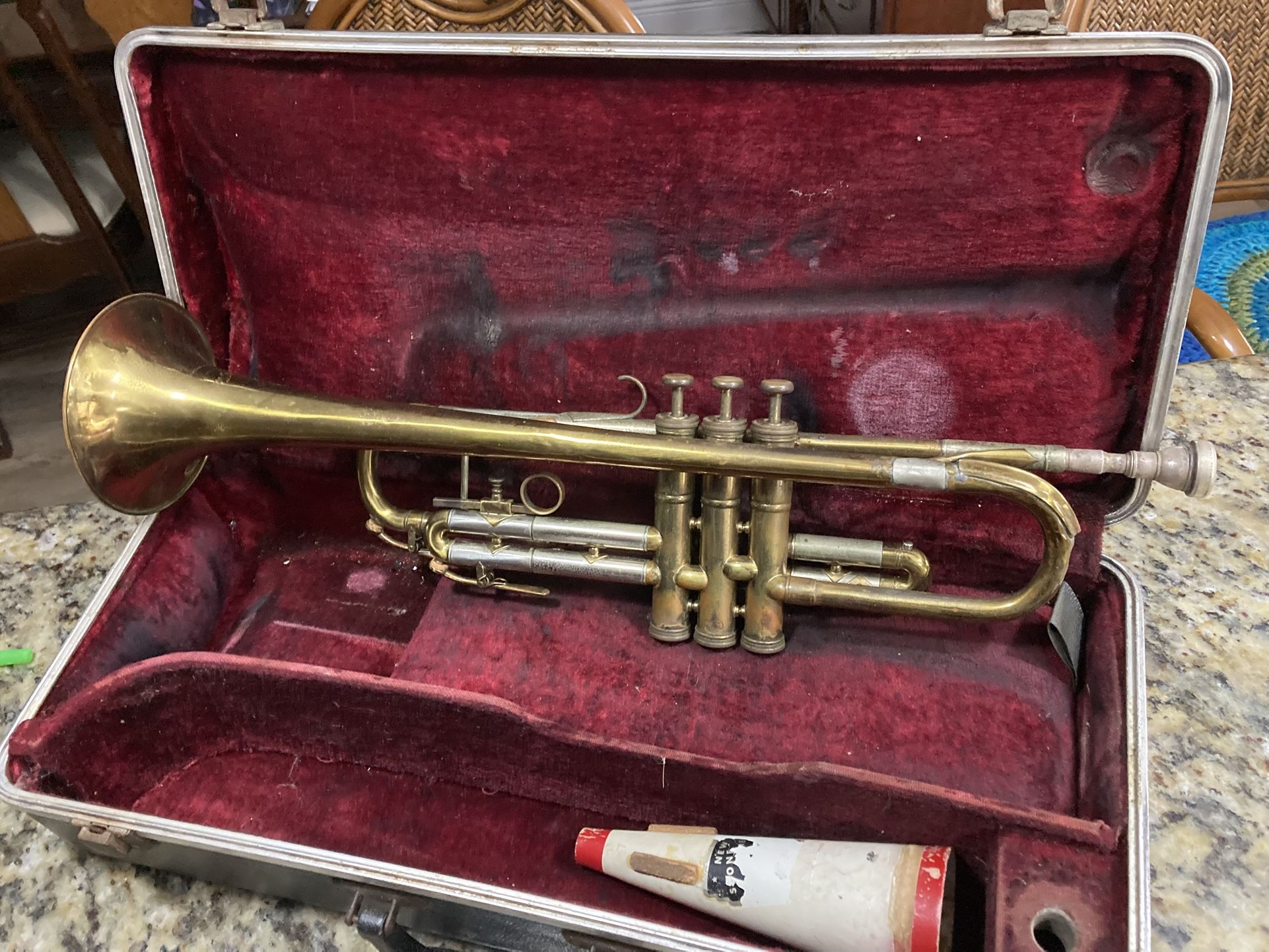 Vintage Trumpet for Sale in Oakland Park, FL - OfferUp