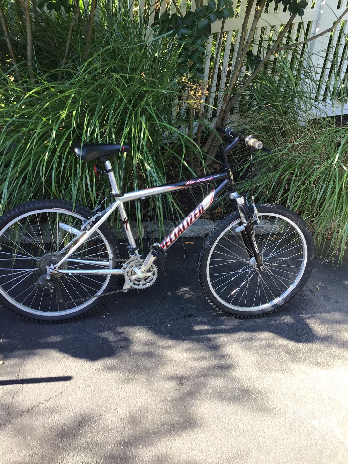 Specialized Hard rock Mountain Bike 18” Frame for Sale in Huntington ...
