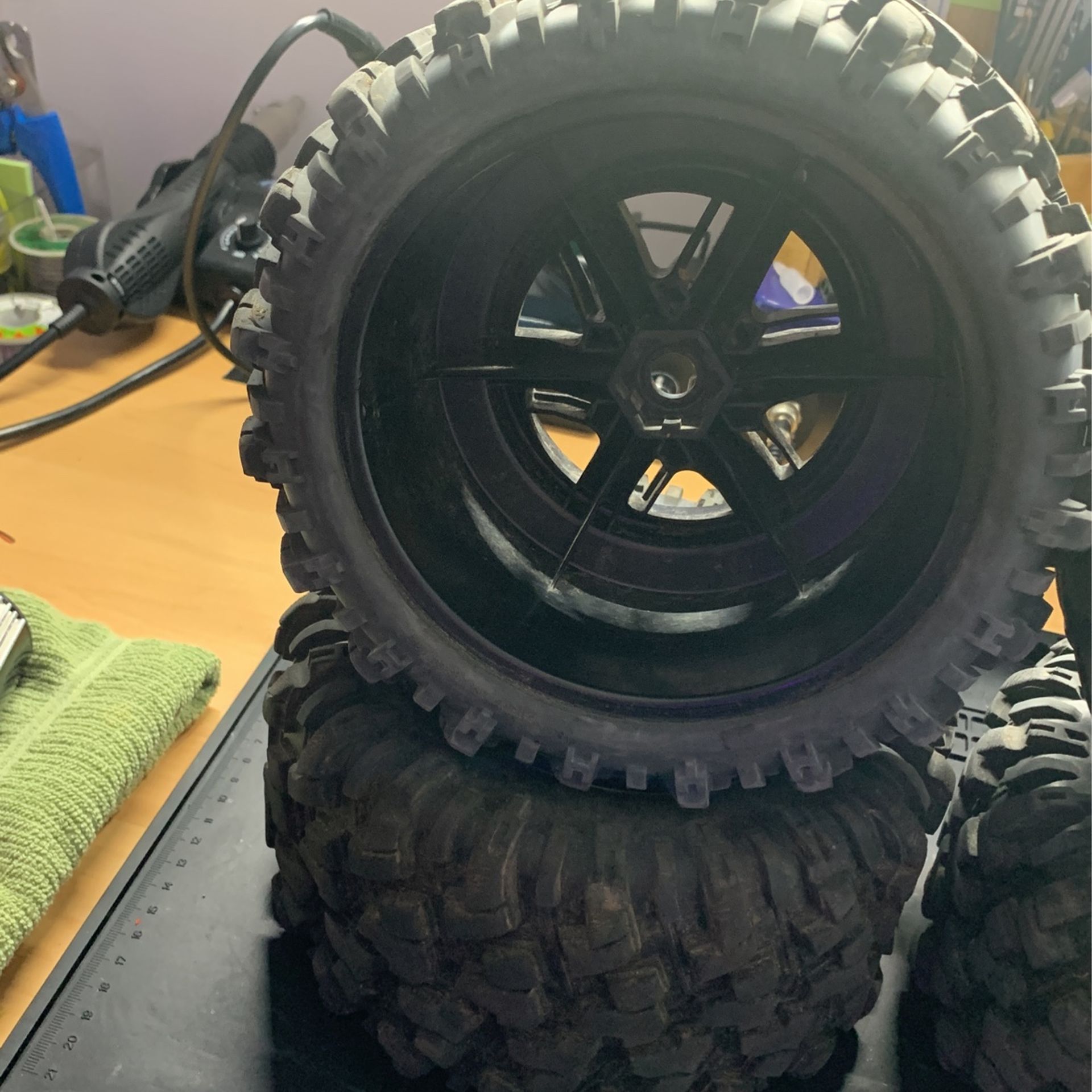 Traxxas Xmaxx Tires for Sale in Auburn, WA - OfferUp
