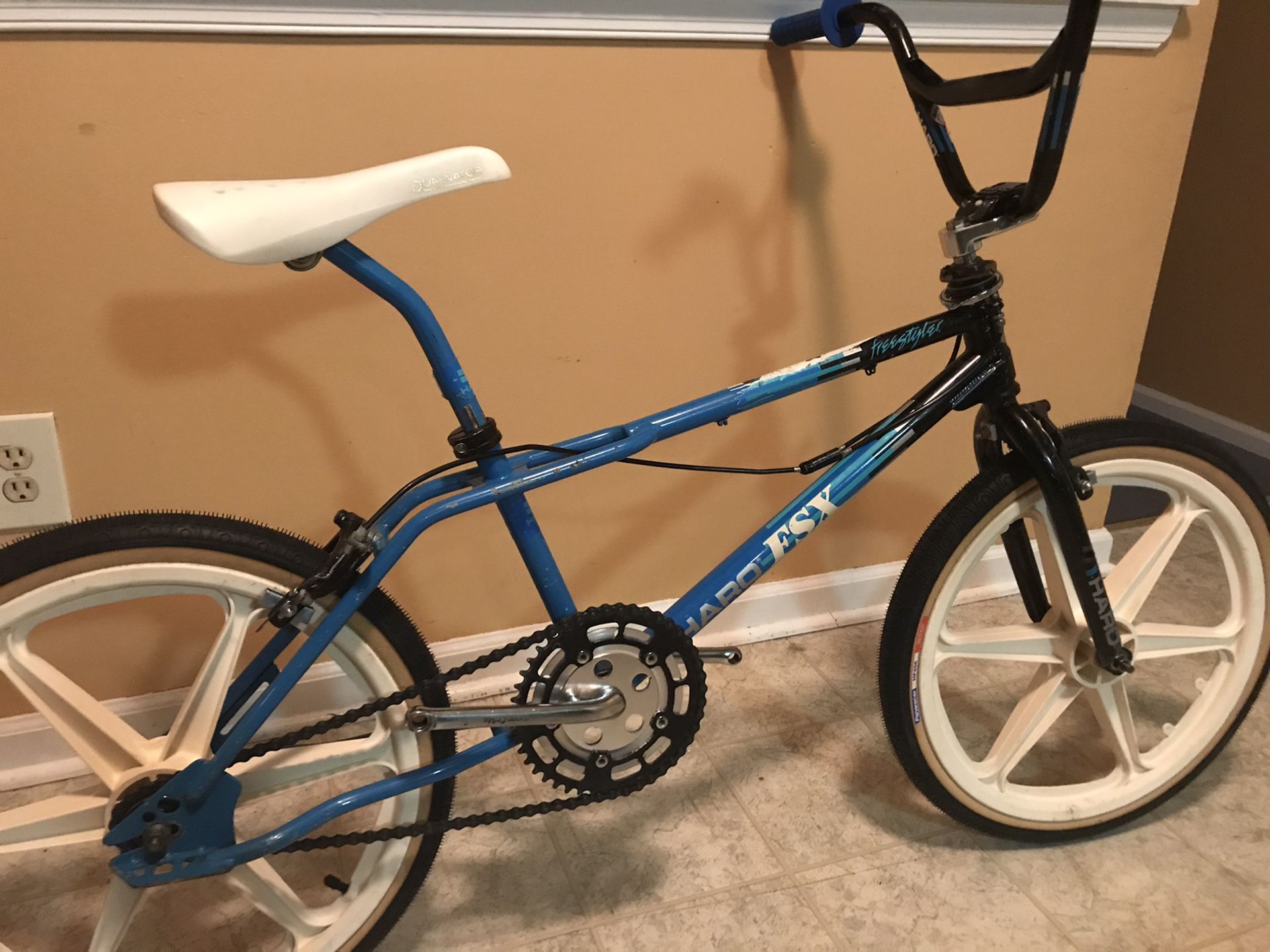 87 Haro FSX Freestyler BMX GT Hutch for Sale in Burlington, NJ - OfferUp