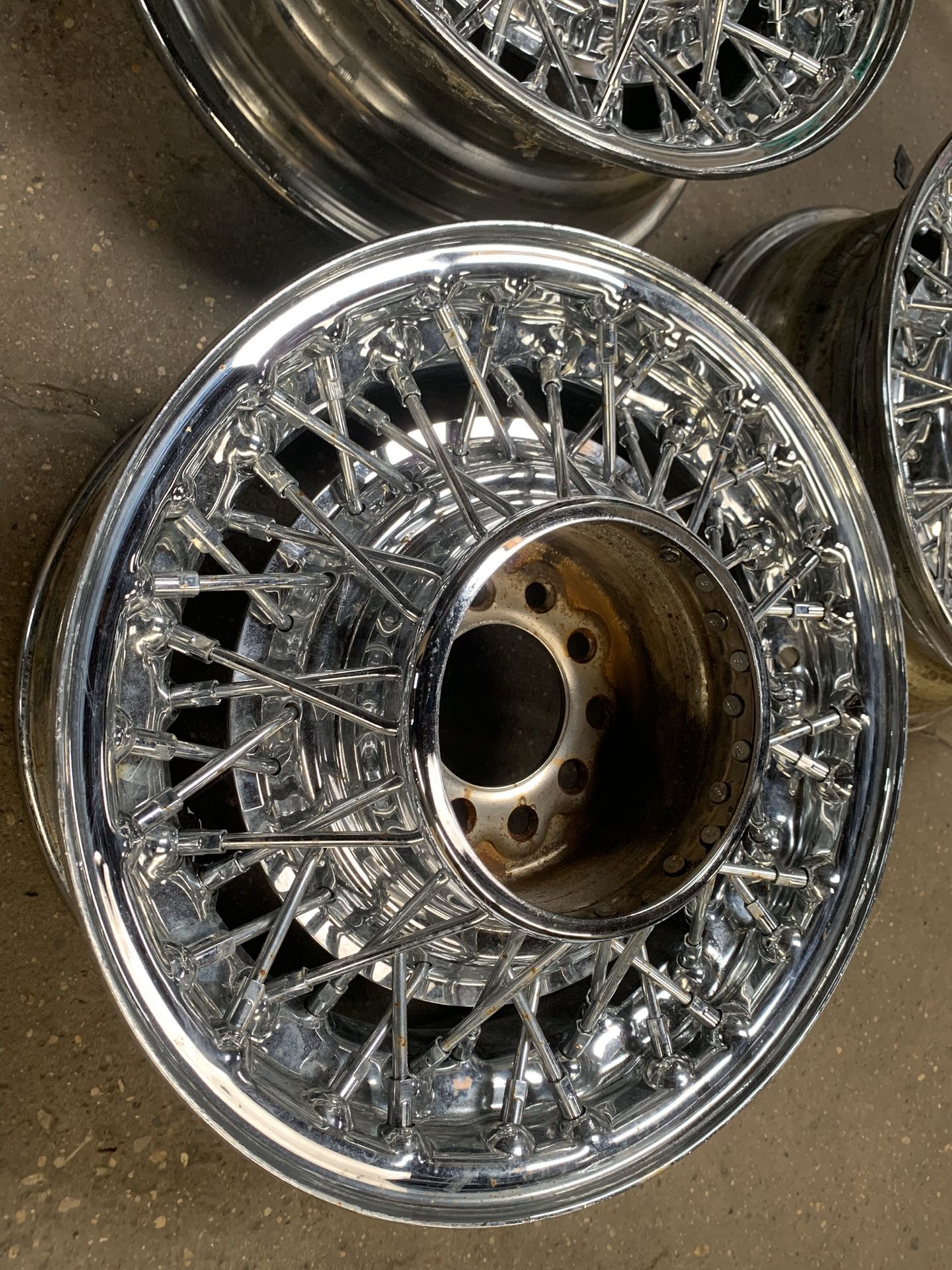Wire Wheels 15 inch for Sale in Chicago, IL - OfferUp