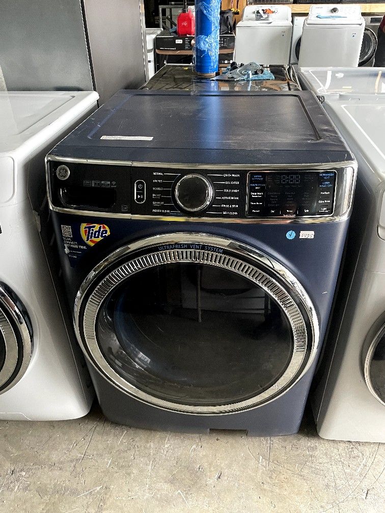 GE 27” front load washer stackable sapphire blue $500 for Sale in Miami ...