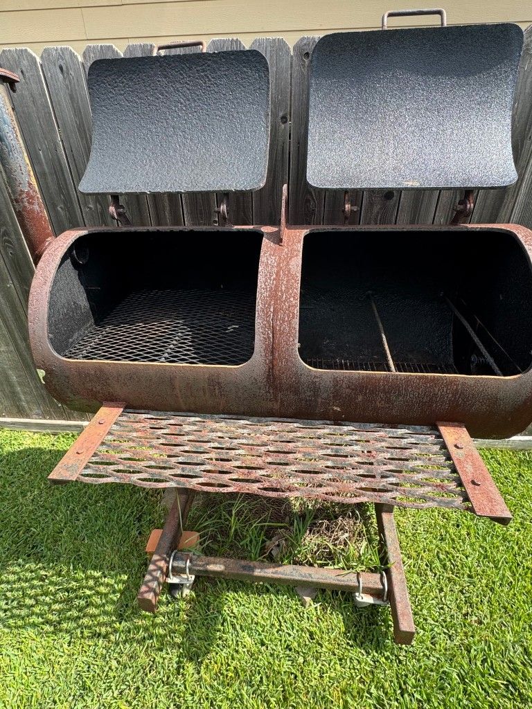 Heavy & Sturdy Custom BBQ Pit /Grill @Cypress Tx for Sale in Houston ...