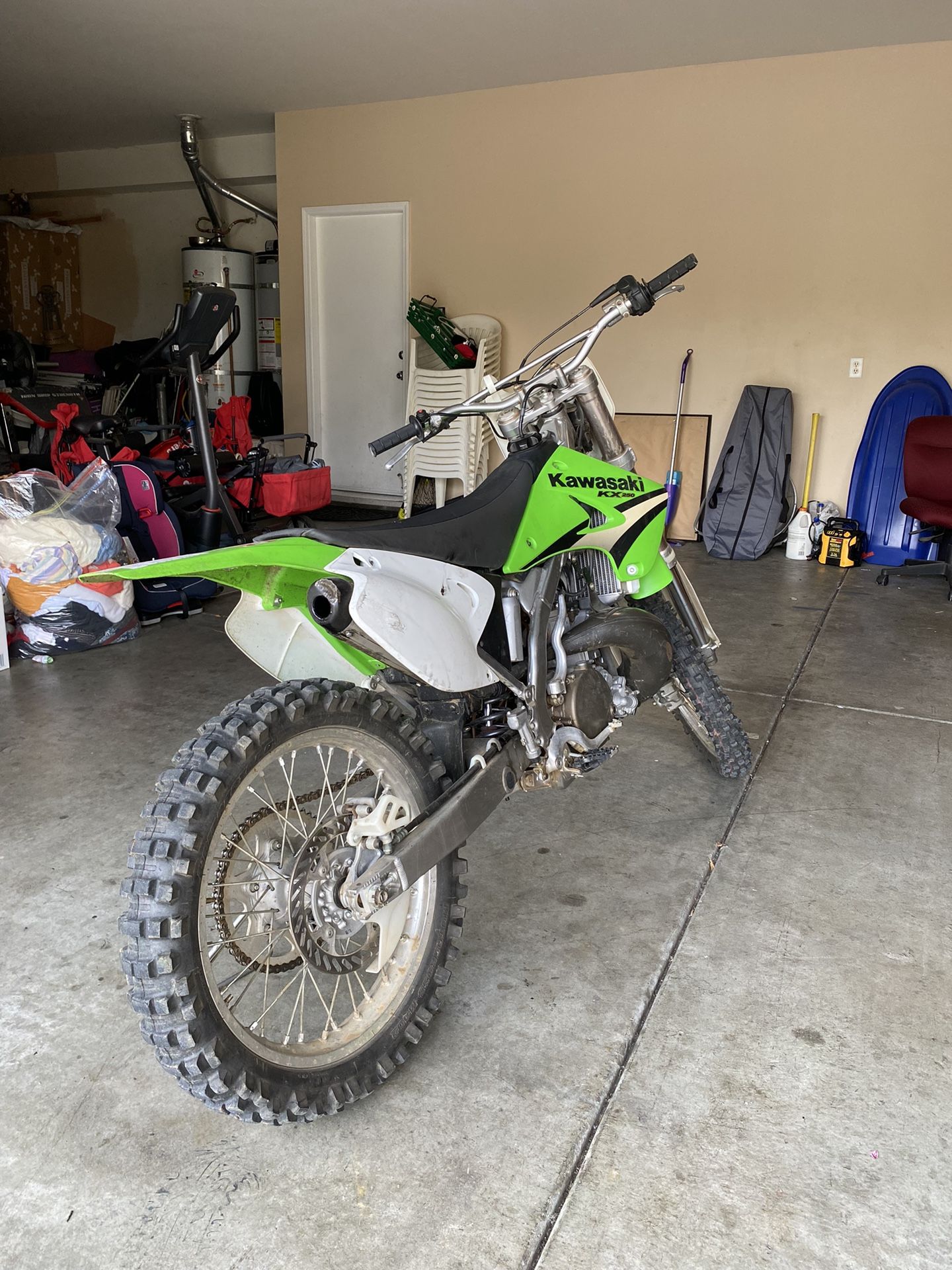 2005 Kawasaki Kx 250 Dirtbike for Sale in Riverside, CA - OfferUp