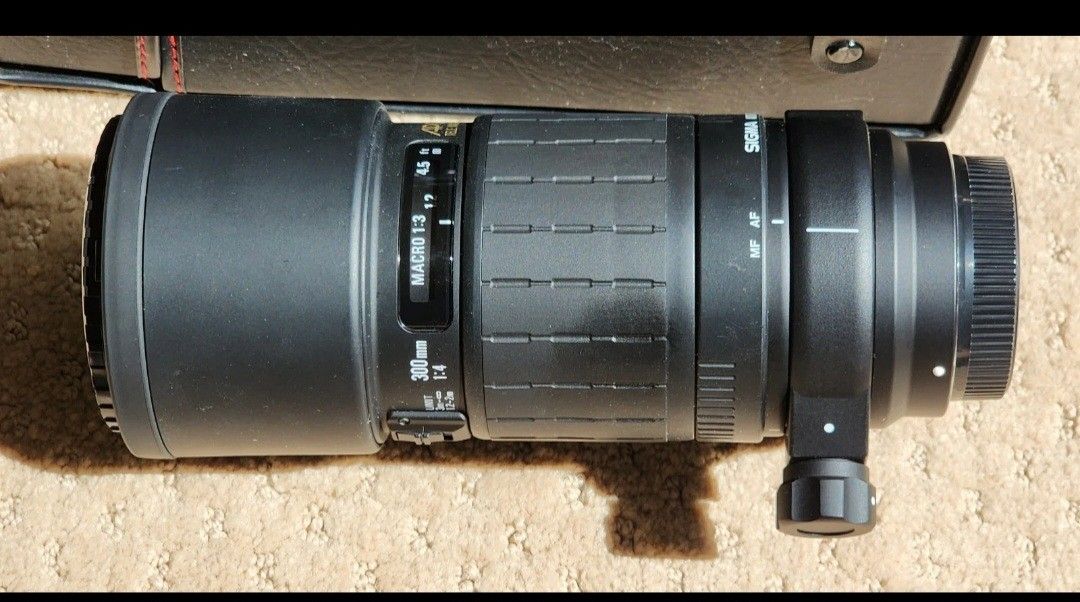 MINT! Sigma 300/4 APO Tele Macro AF lens with lens covers, case - Sigma ...