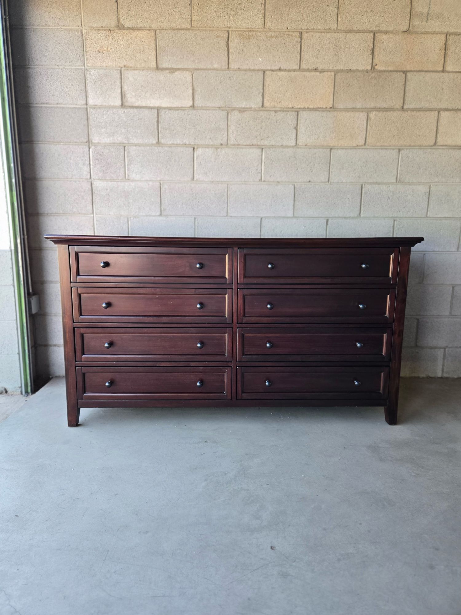 Pottery Barn Hudson Mahogany / Cherry Wood Color 8 Drawer Dresser ...