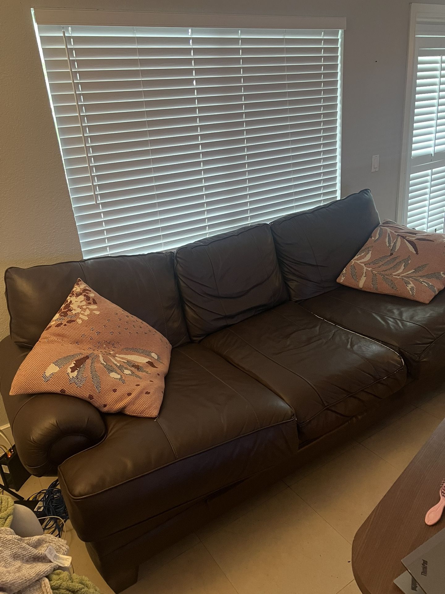 Free Couch Must Pick Up for Sale in Tampa, FL - OfferUp