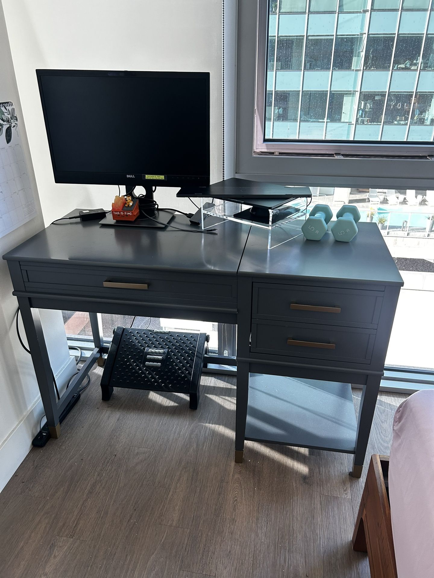 Lift-Top Computer Desk for Sale in Los Angeles, CA - OfferUp