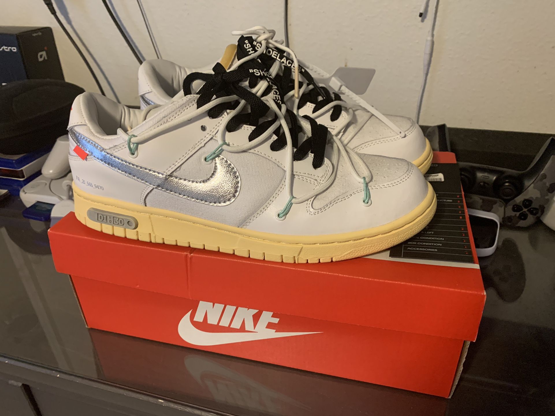 Off-white Dunk “Lot 1” Size 11 for Sale in Orlando, FL - OfferUp