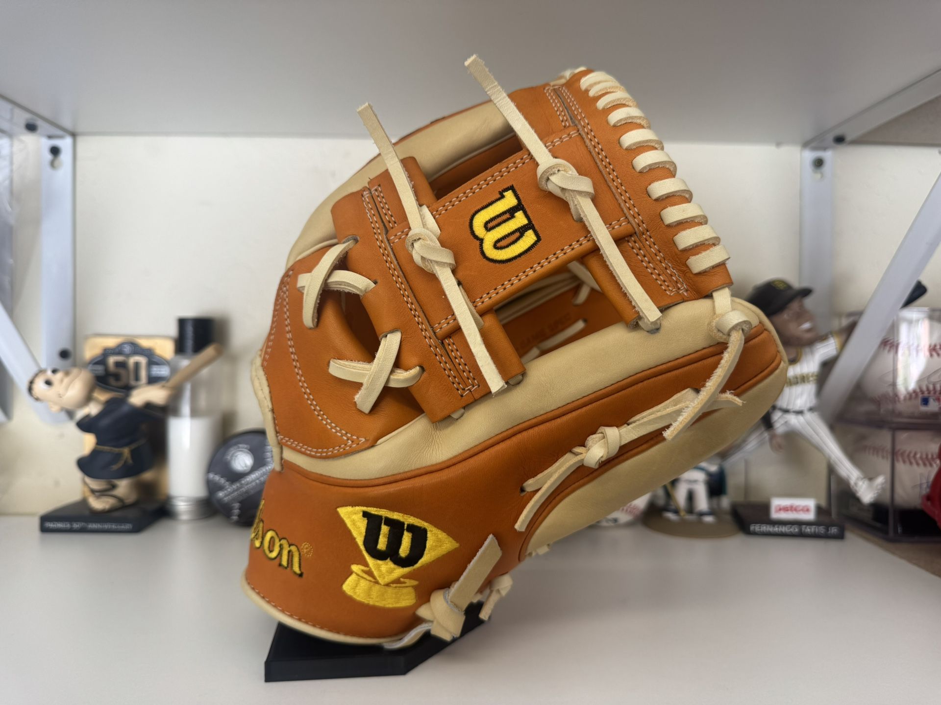Wilson A2K MC26 11.75” RHT for Sale in Escondido, CA - OfferUp