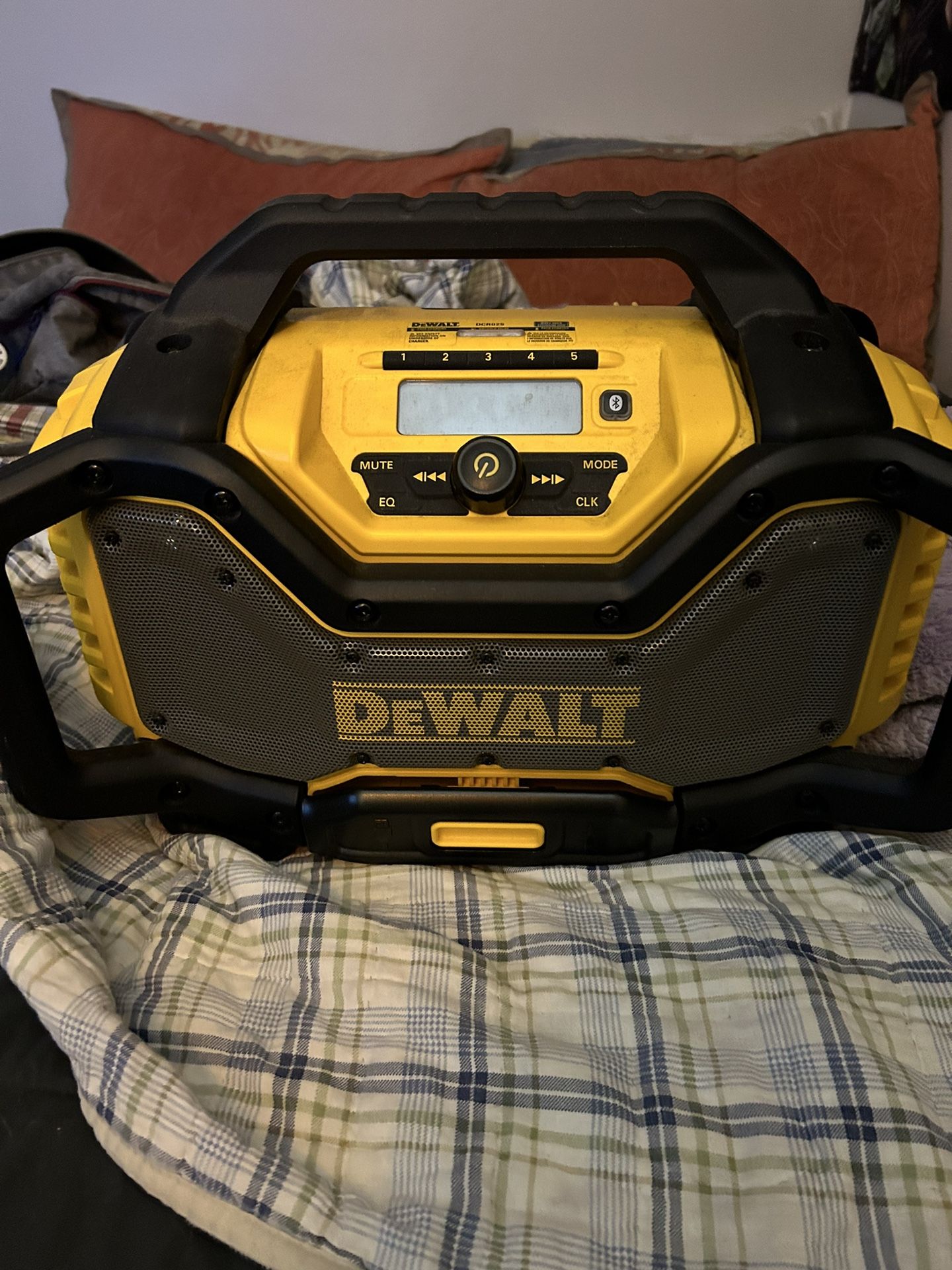 Dewalt Radio for Sale in Indianapolis, IN - OfferUp