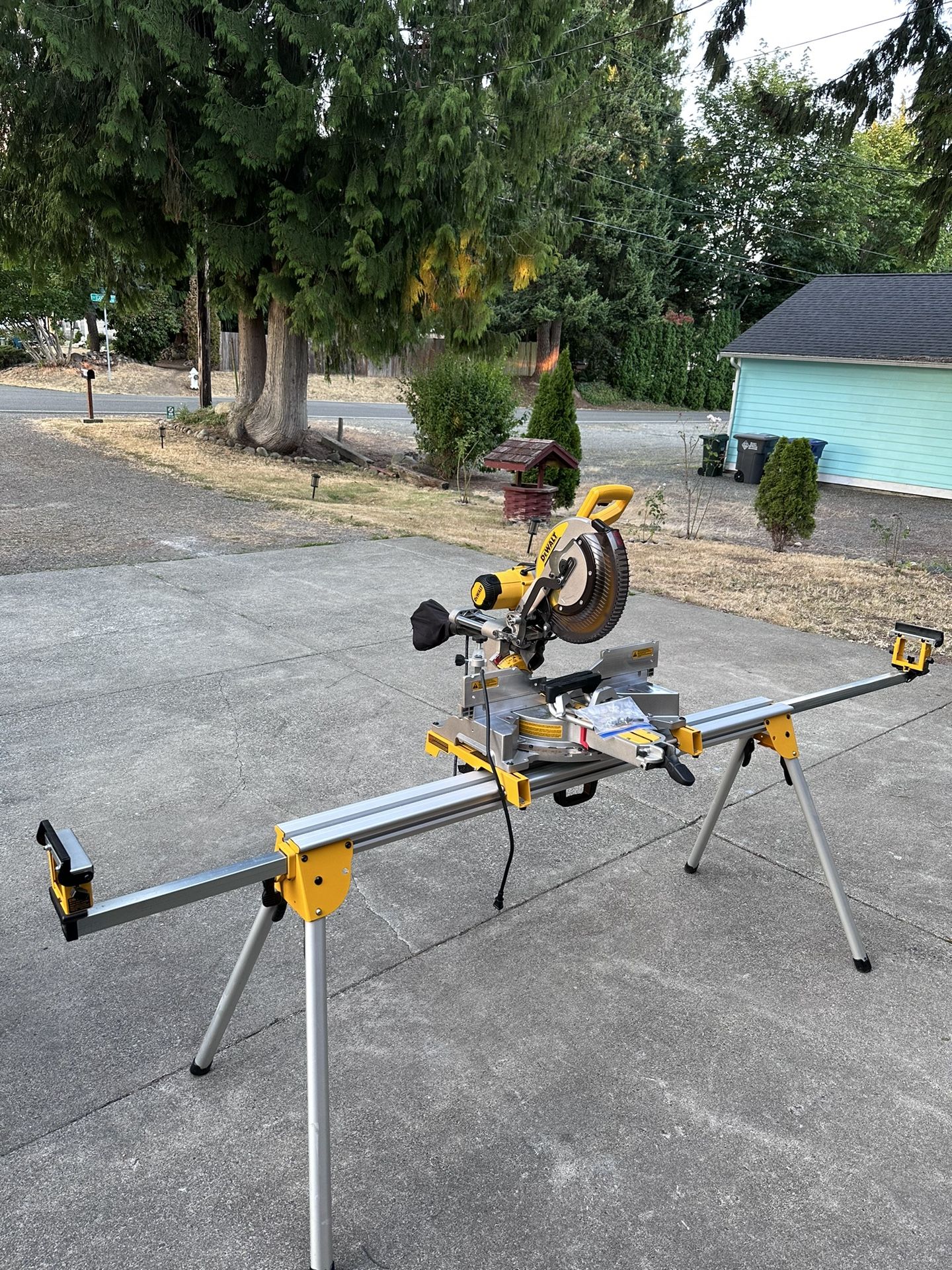 DEWALT DWS780 12 Miter Saw Double Bevel Sliding Compound With Dewalt ...