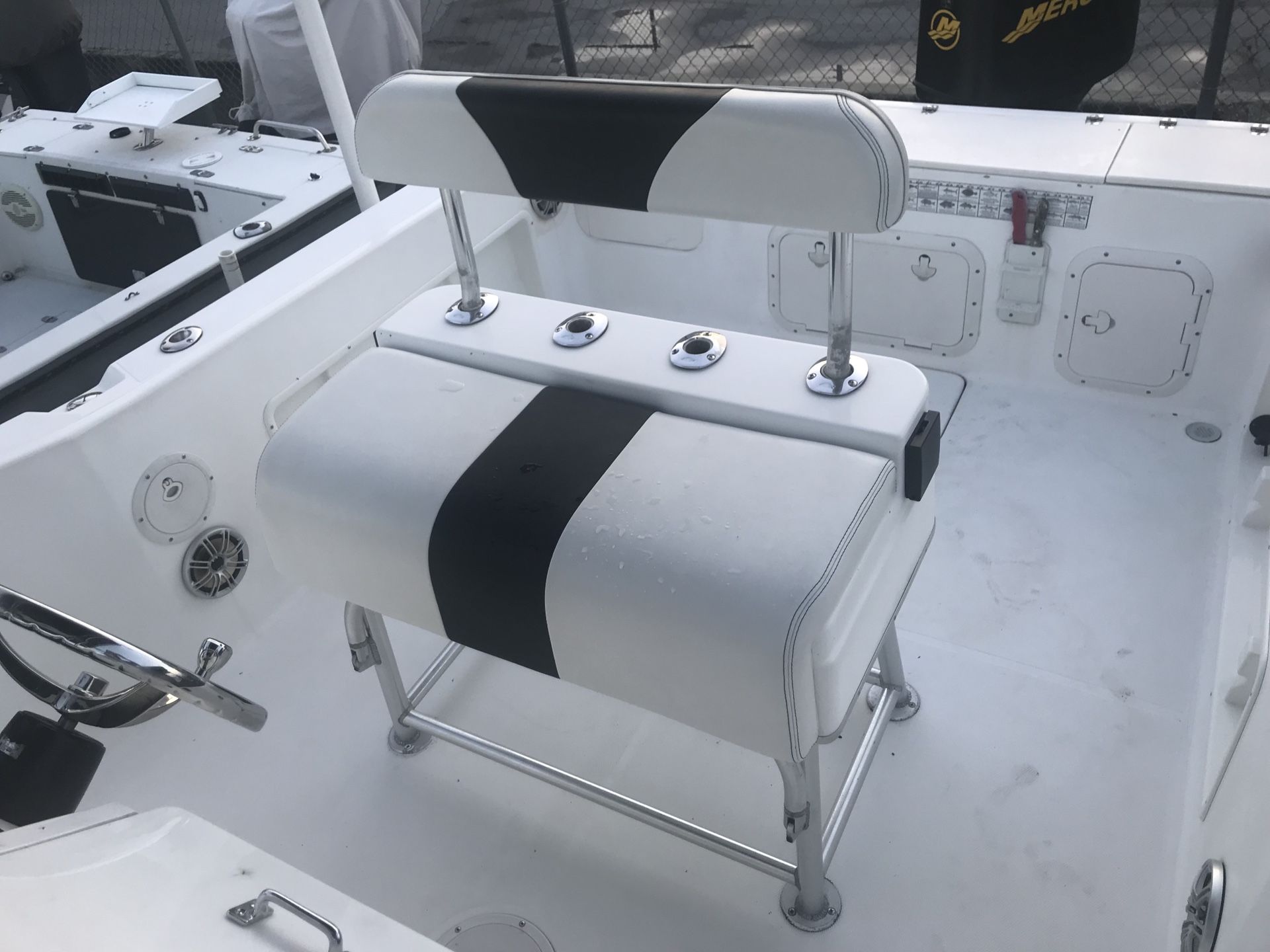 Sportcraft 1998 25’ with 1998 225 mercury $15000 Obo Trade for Sale in ...