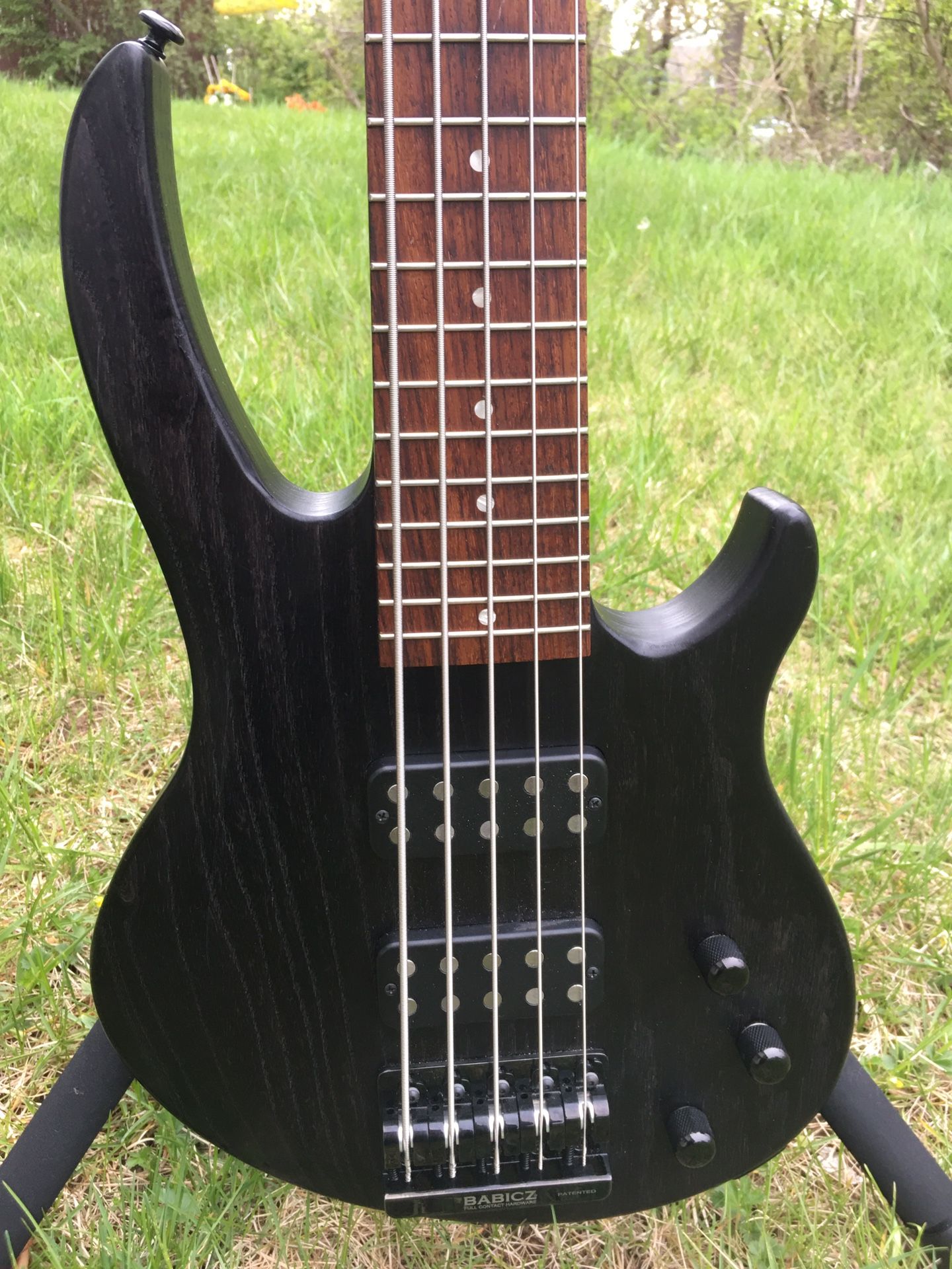 Gibson 5 String Bass Guitars