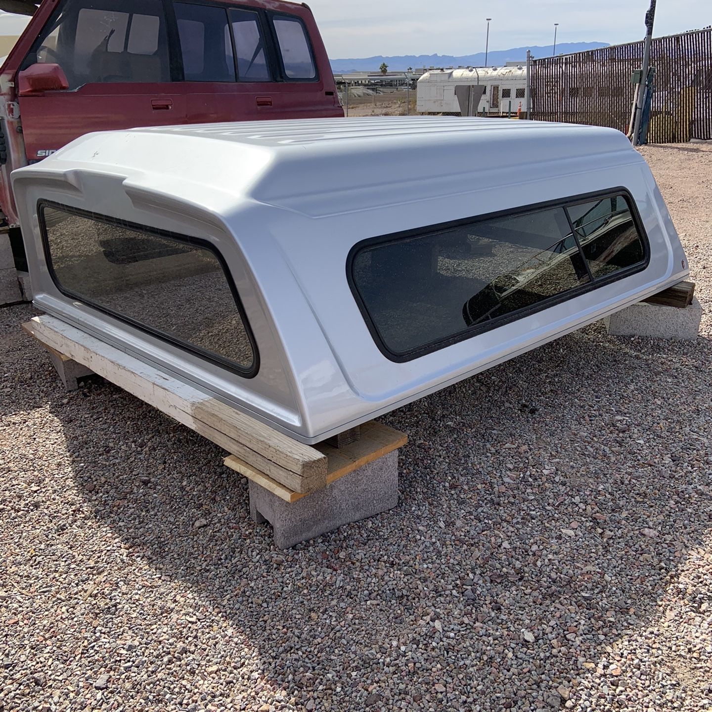 Century Camper shell 8ft-5ft-10 In 34 Inch’s Tall for Sale in Henderson ...