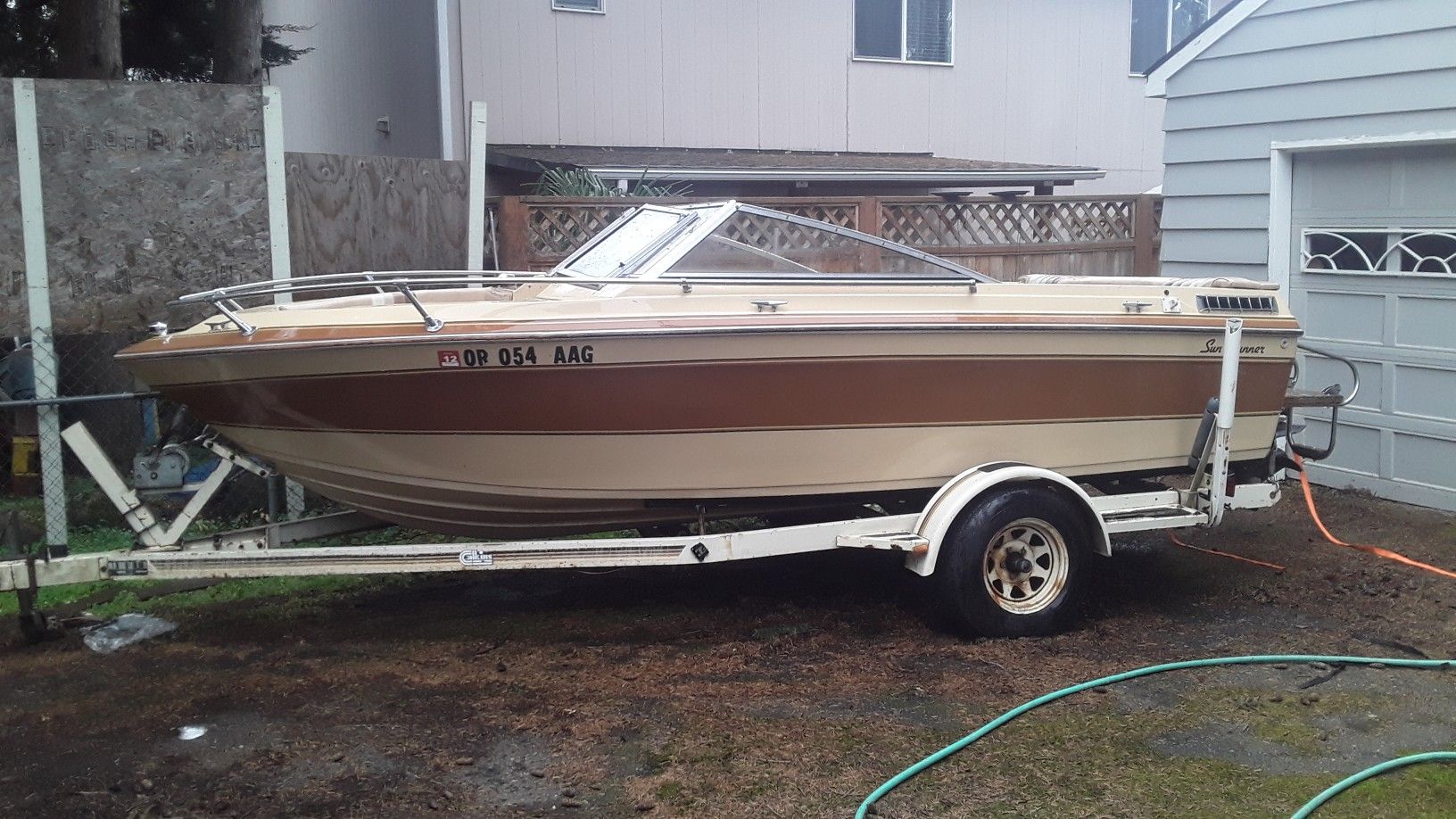 Sun runner 18 ft boat for Sale in Maywood Park, OR - OfferUp