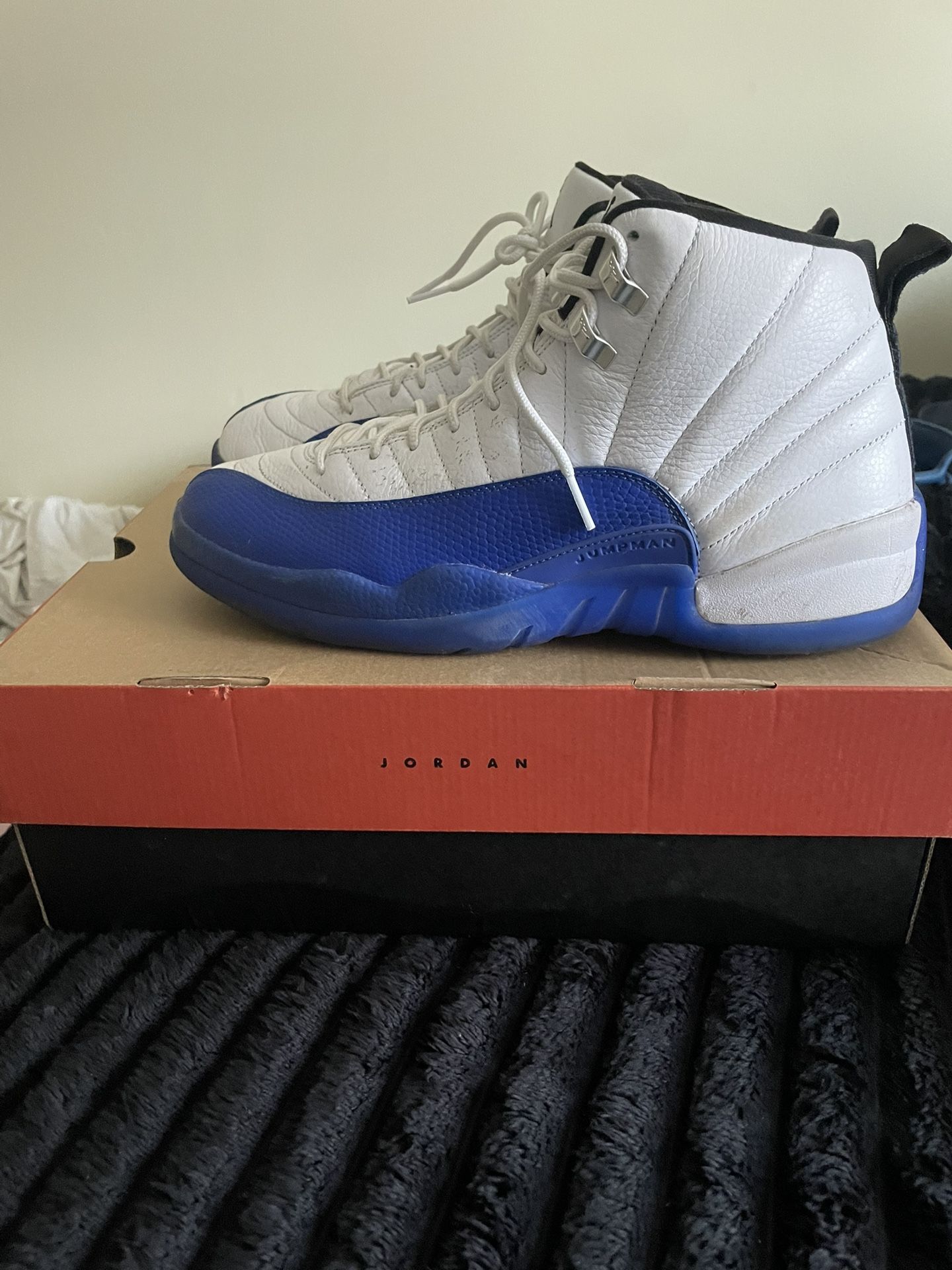 Jordan 12s Blueberry Size 11.5 for Sale in Maplewood, MN - OfferUp