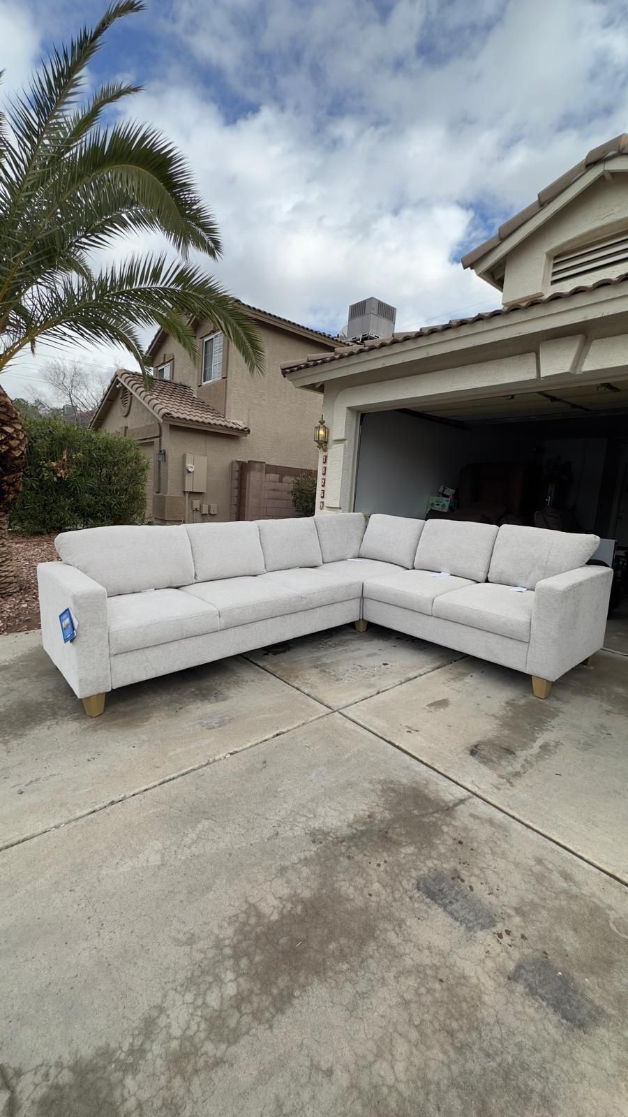 Thomasville Dillard Fabric Convertible Sleeper Sectional for Sale in ...