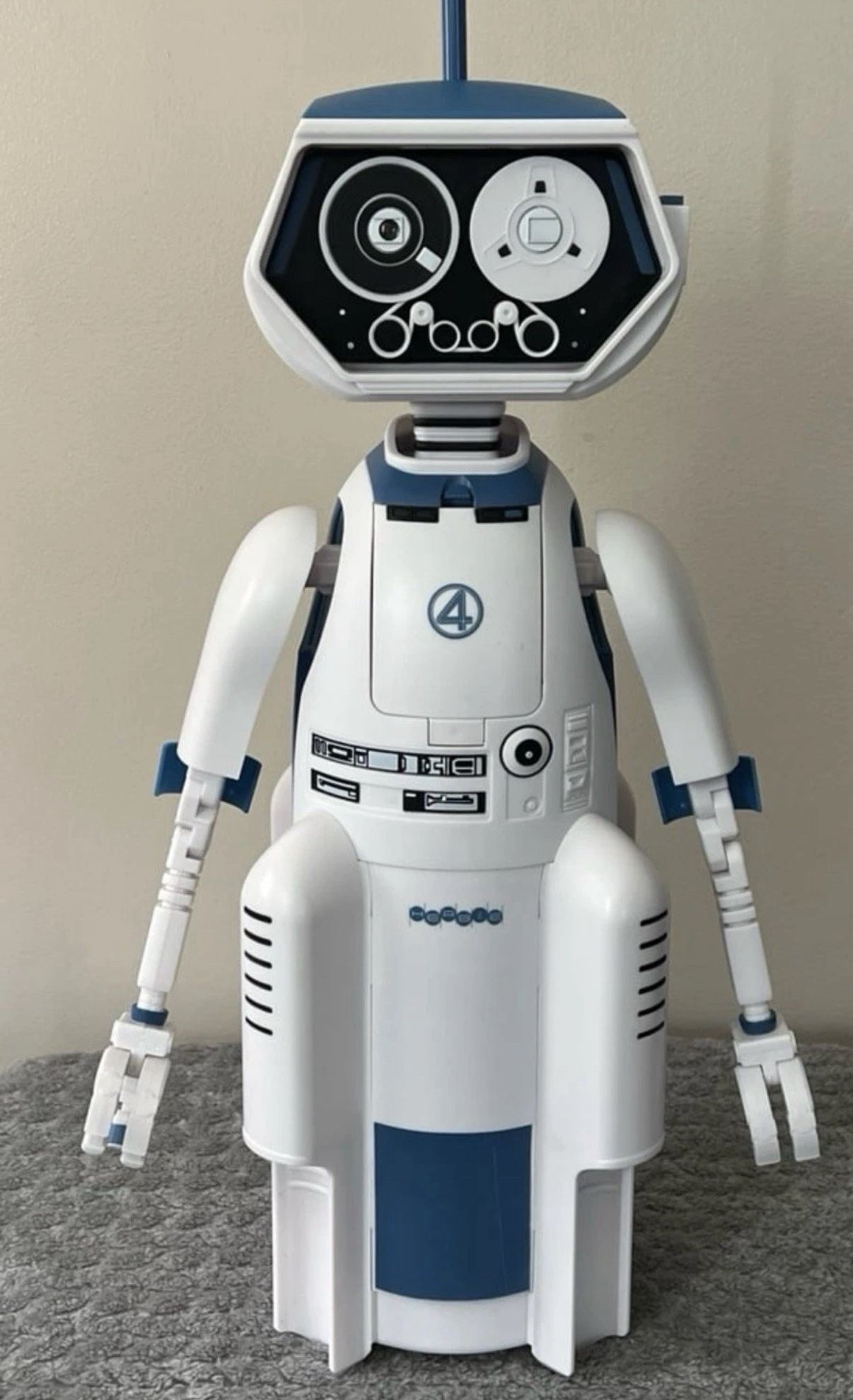 🚀 Limited Edition H.E.R.B.I.E. Popcorn Bucket – AMC “Fantastic Four ...