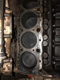 Chevy 305 Engine for Sale in Phoenix, AZ - OfferUp