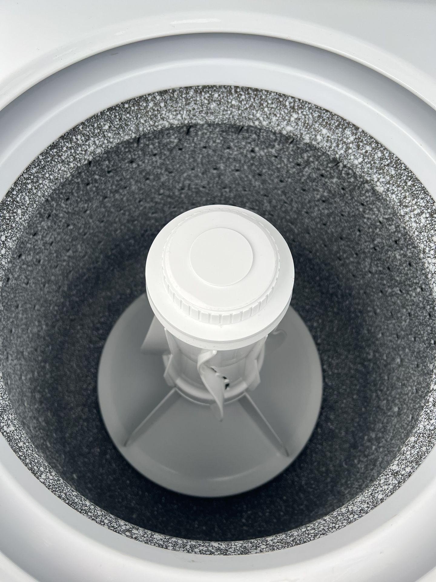 Whirlpool Stackable Washer Dryer for Sale in Miami, FL - OfferUp