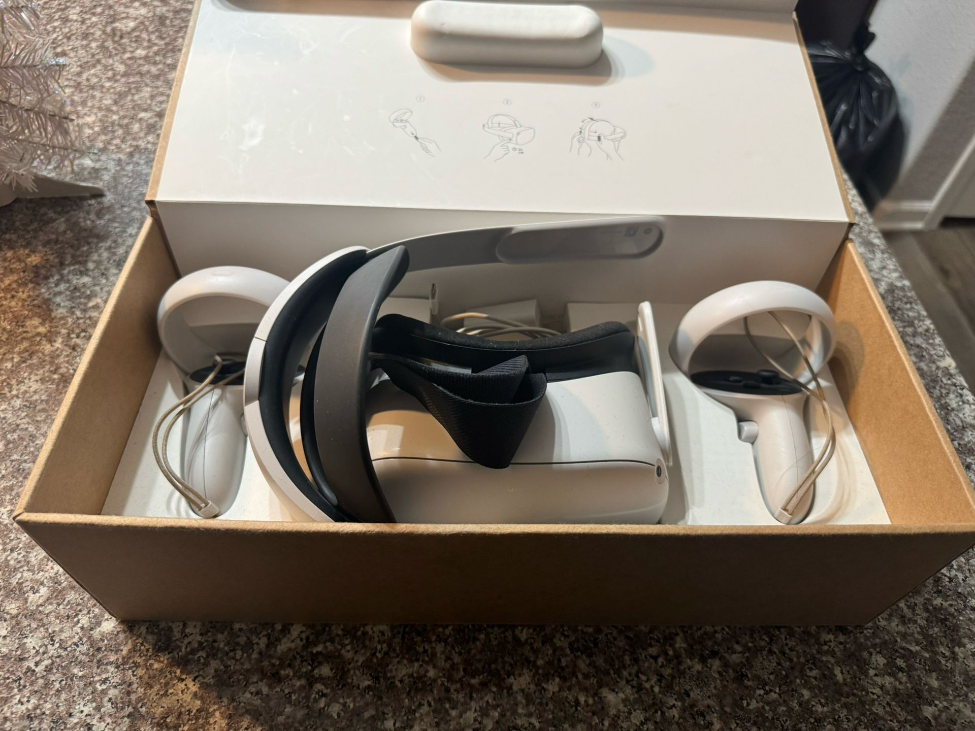 Oculus Quest 2 for Sale in San Antonio, TX - OfferUp