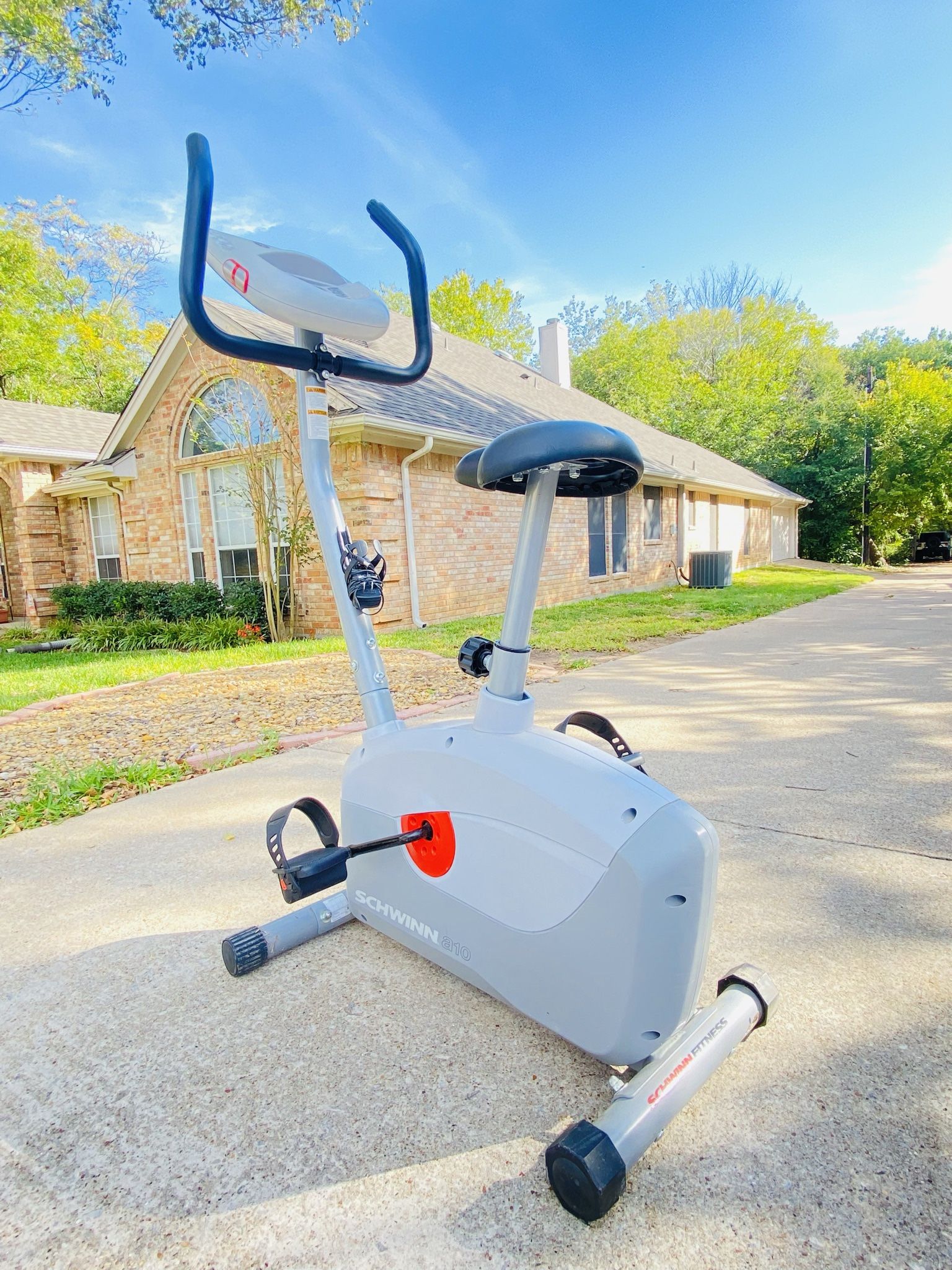 Schwinn a10 upright exercise bike store