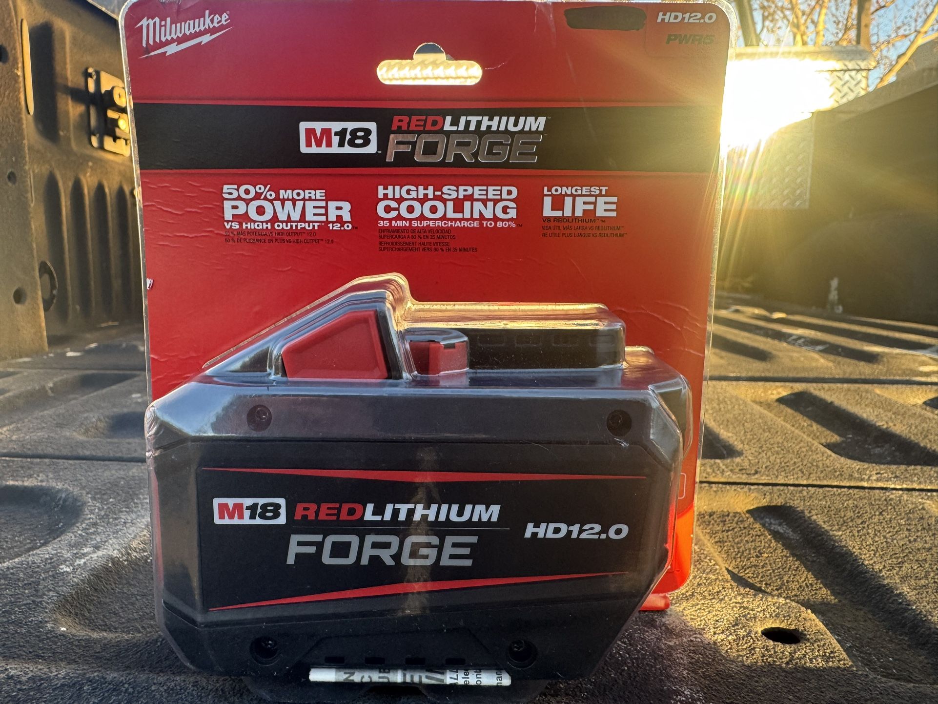 Milwaukee Battery HD 12.0 for Sale in Mentone, CA - OfferUp