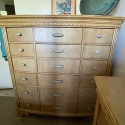 Used bureaus for sale store