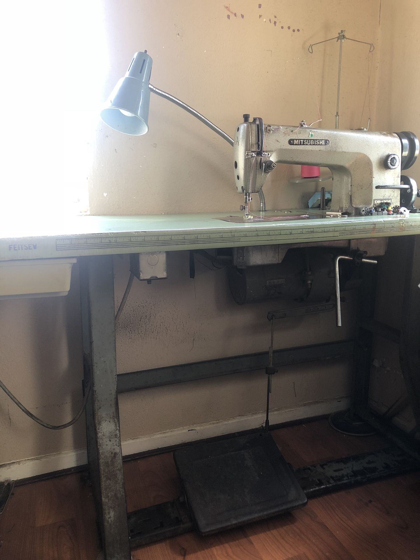 Industrial sewing machine: Mitsubishi DB-130 E for Sale in Los Angeles ...