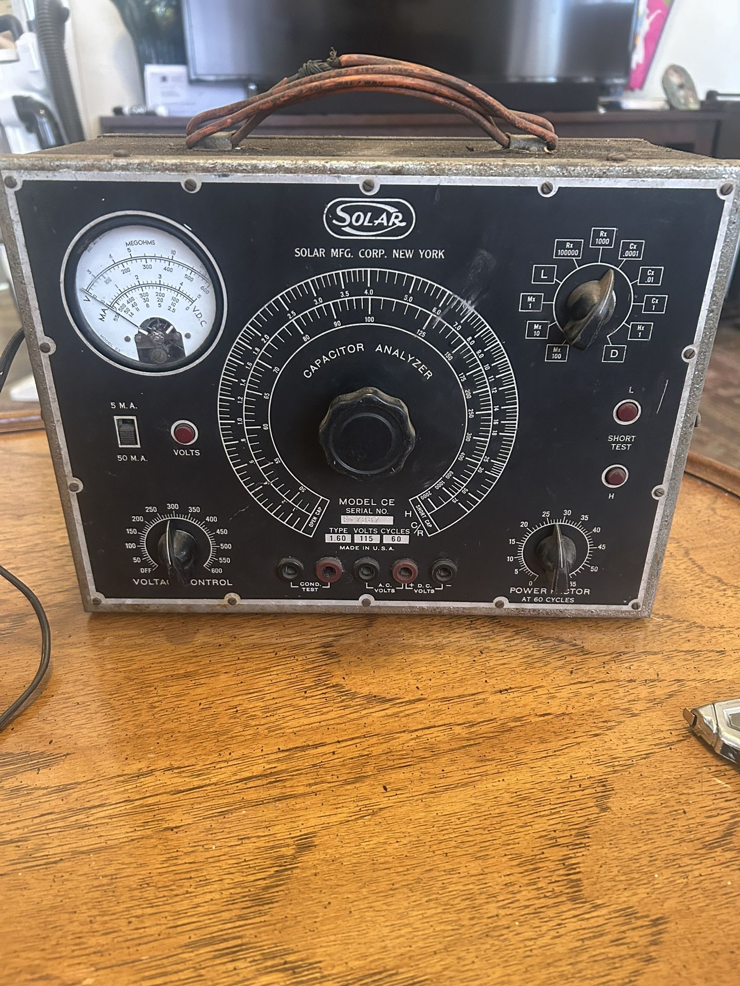 Tune in; Vintage 1930s Solar Radio Capacitor Analyzer for Parts or ...