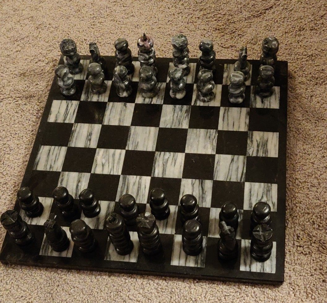 Marble handmade chess set for Sale in Seattle, WA - OfferUp