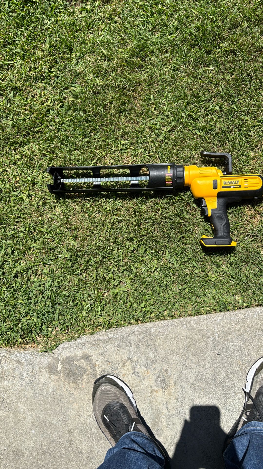 DEWALT ,DCE580, cordless achieve gun 20 V 2.21 MM great condition $80 ...