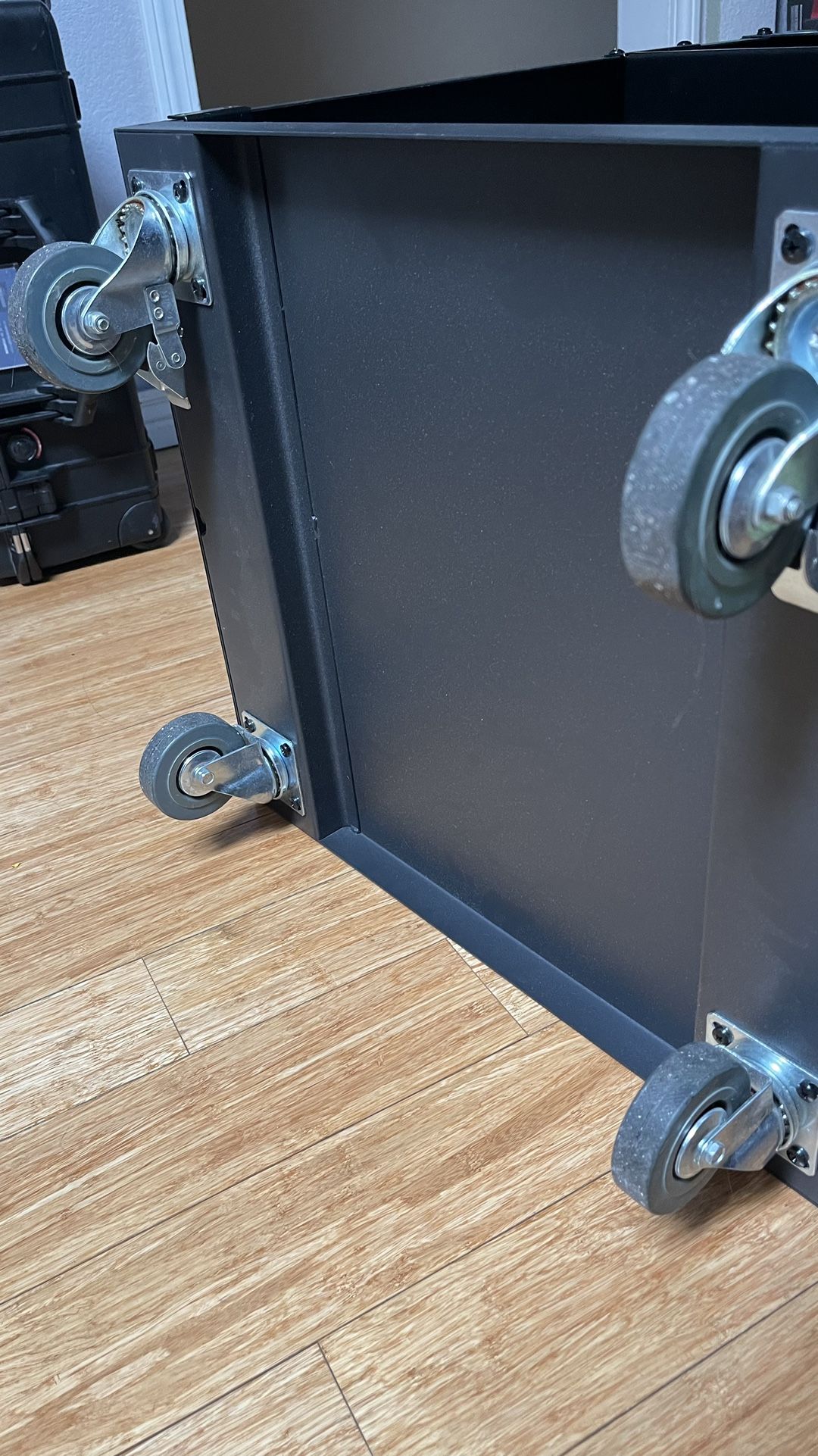 Samson 12U Tech Rack w/Locking Casters for Sale in Phoenix, AZ - OfferUp