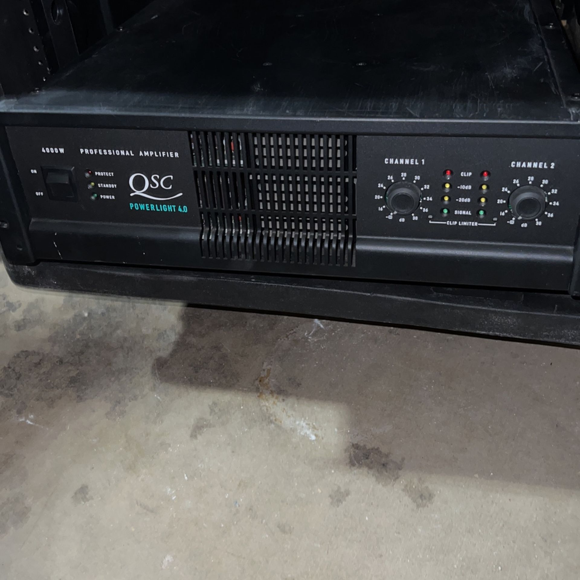 Qsc Power light 4.0 for Sale in Phoenix, AZ - OfferUp