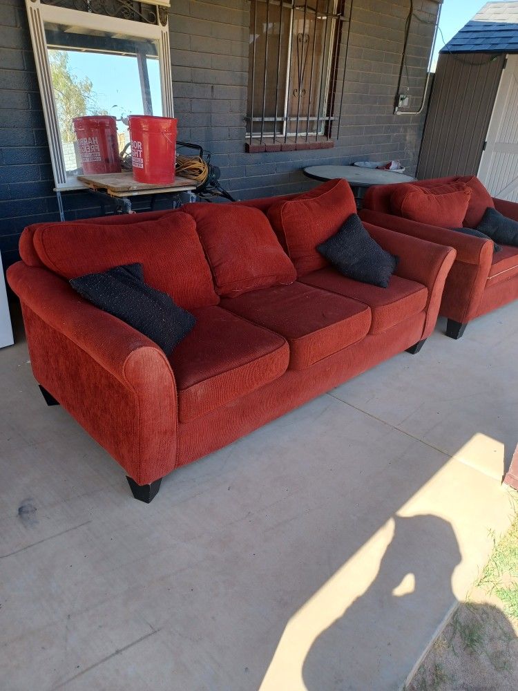 Free Couches for Sale in Eleven Mile, AZ - OfferUp