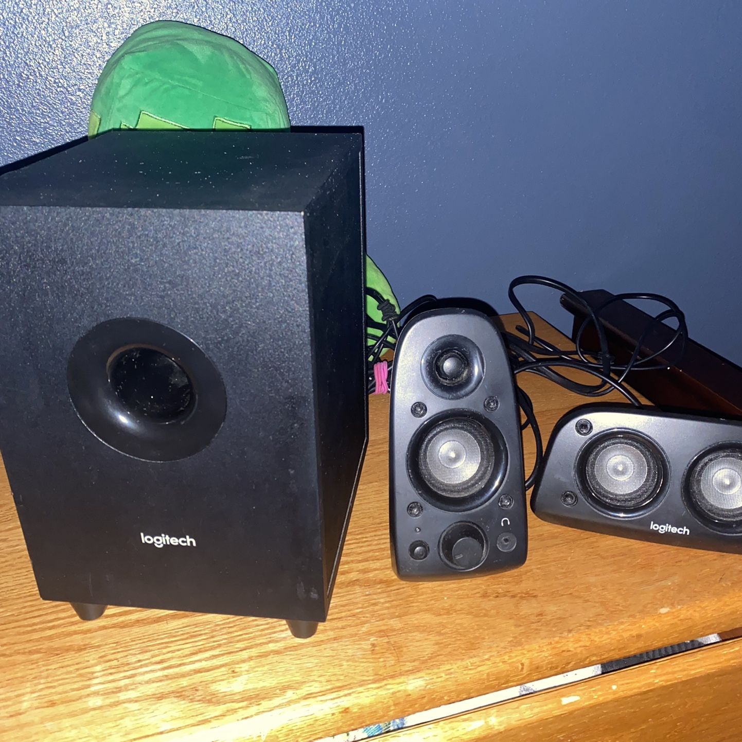 Logitech Z506 Wall Mount