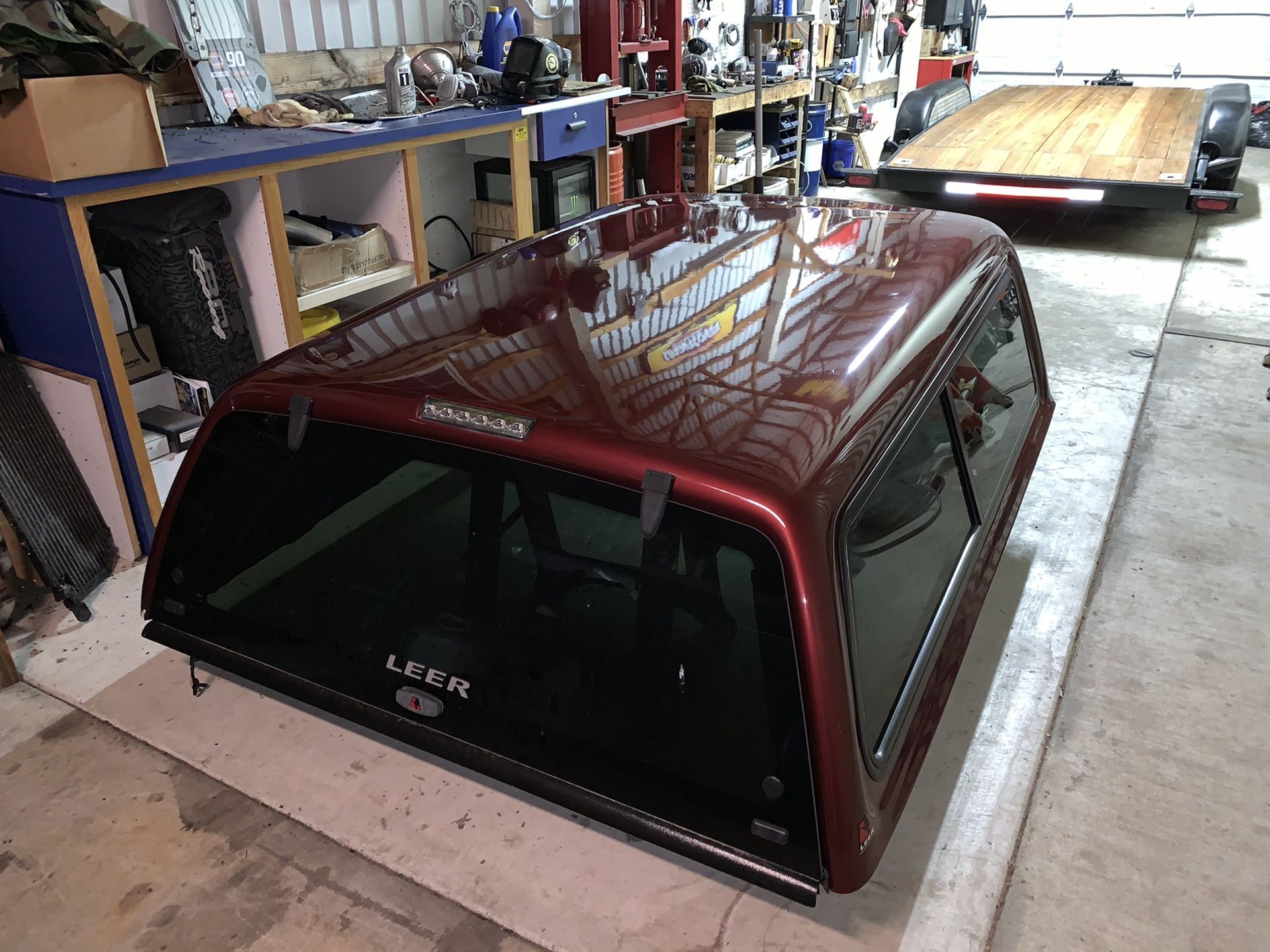 LEER truck canopy: Fits 2000-2006 Toyota Tundra for Sale in Scappoose ...